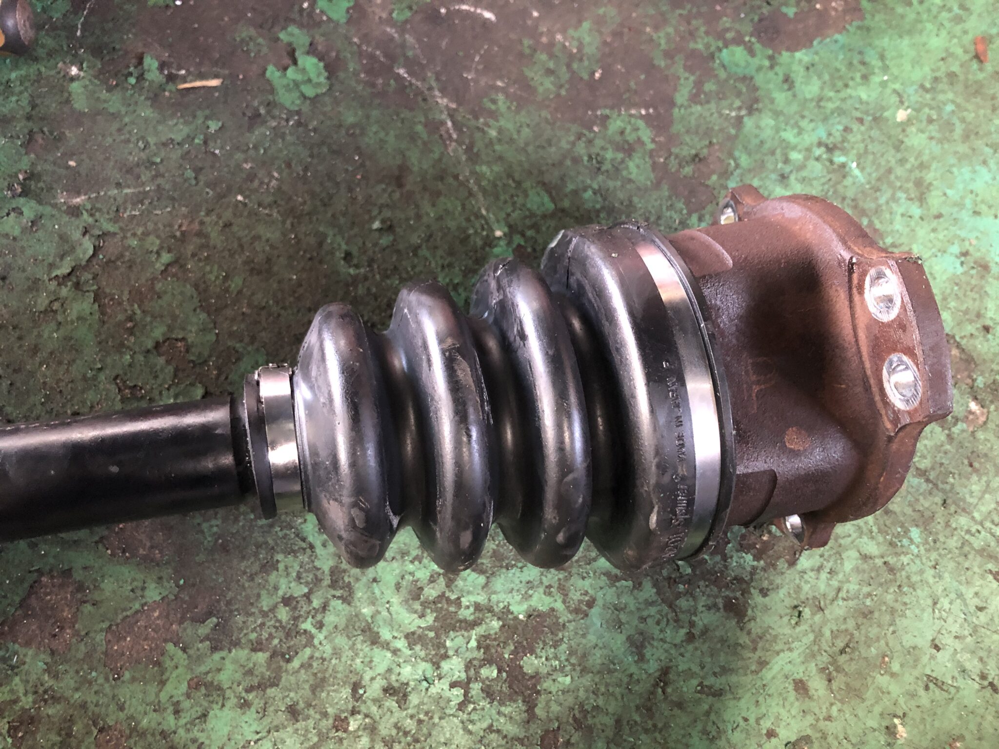 日産 エルグランド ドライブシャフトインナーブーツ交換 | さくら車検‐ブログ＆整備レポート